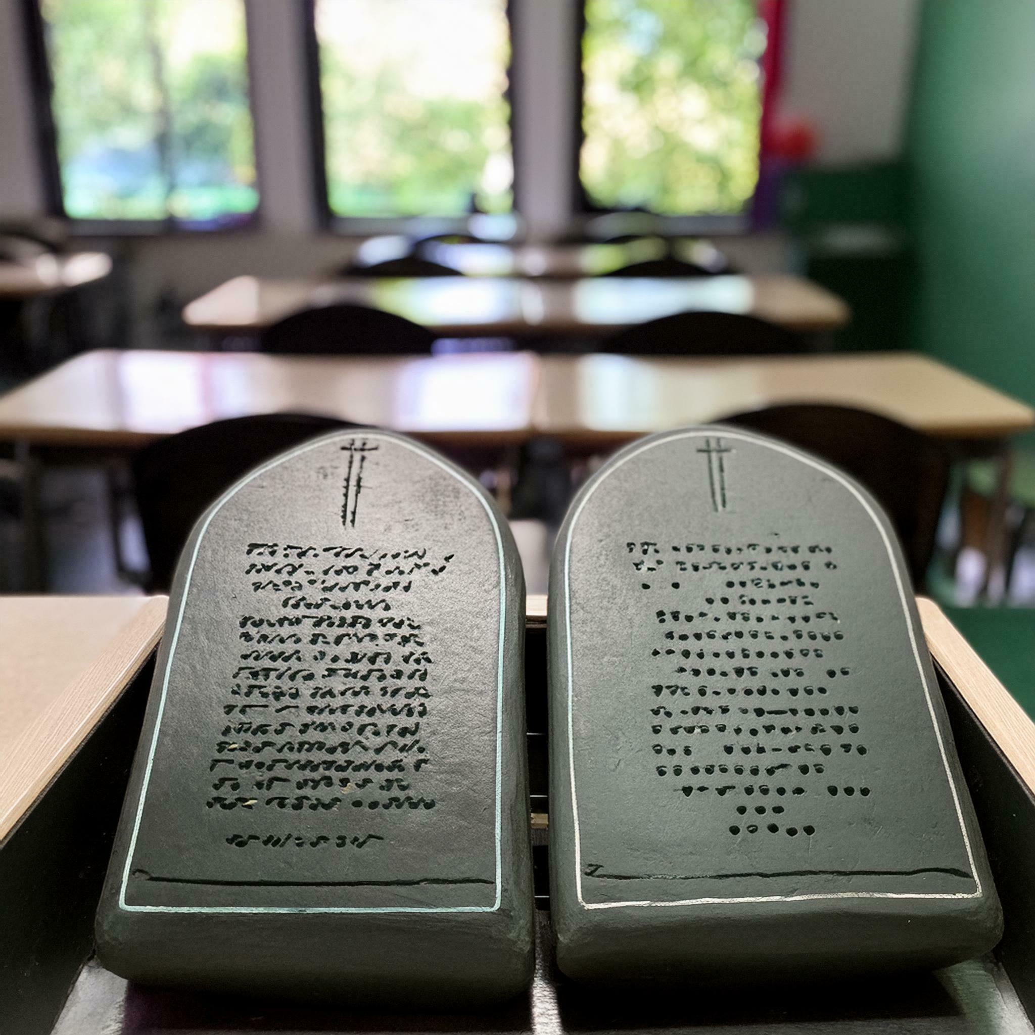 Louisiana to require Ten Commandments display in public school ...