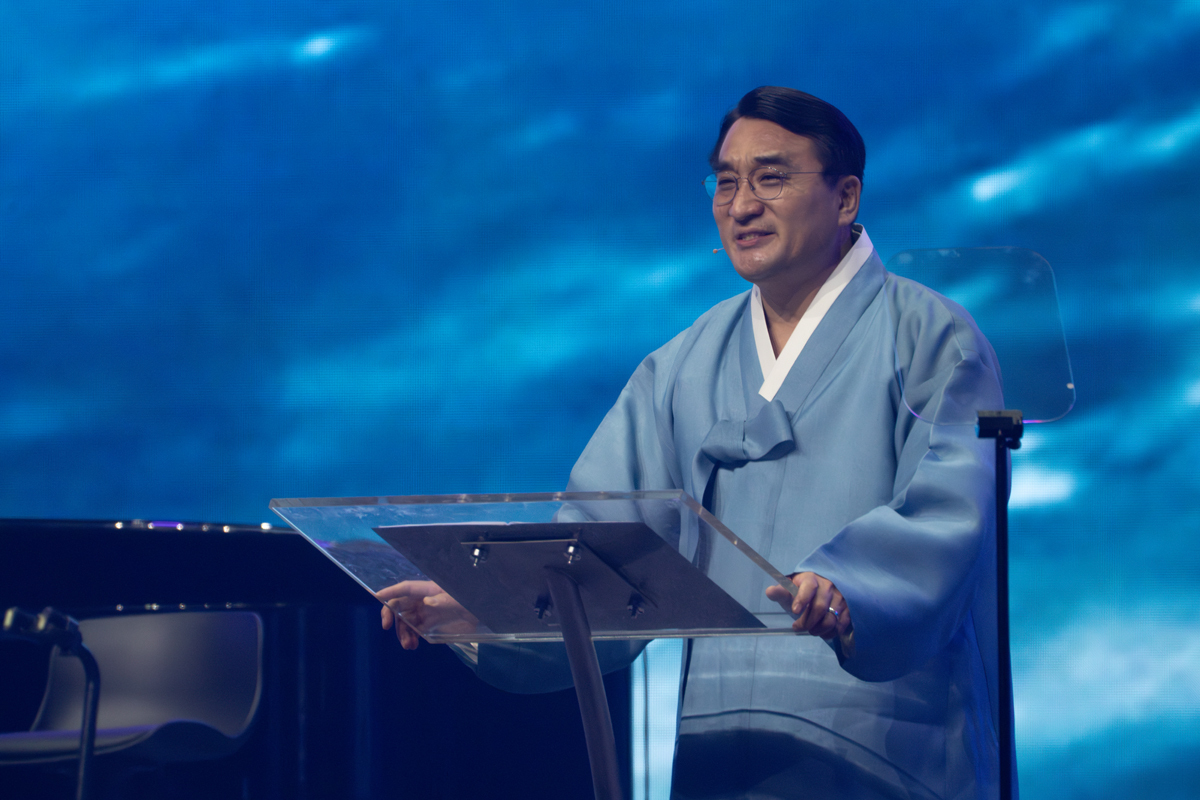 L4: Rev. Jae-Hoon Lee hopes for peace, healing, transformation ...